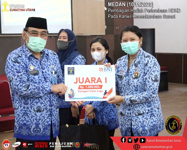 Pembagian Hadiah Perlombaan HDKD Pada Kanwil Kemenkumham Sumut